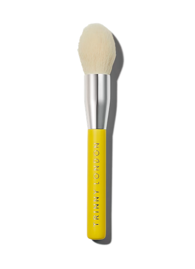 Trinny London Blusher/Bronzer T- Brush – Mystic Beauty Online Beauty Store